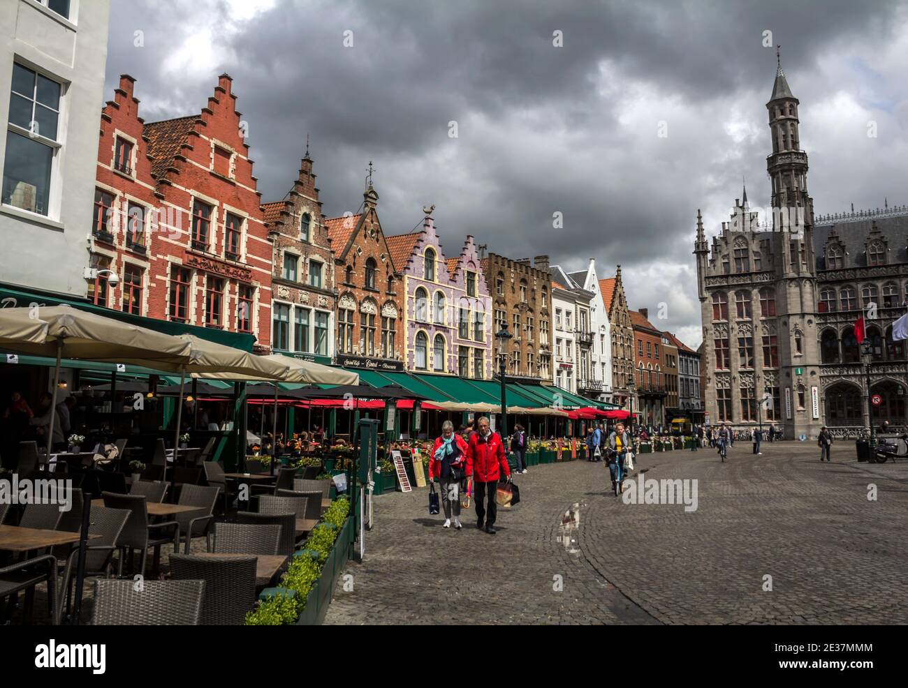 Famous old colorful buildings at Market square in Bruges, Belgium ...