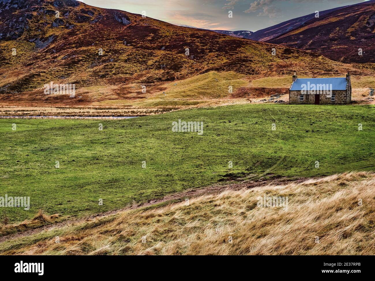 Croft house scotland cottage winter hi-res stock photography and images ...
