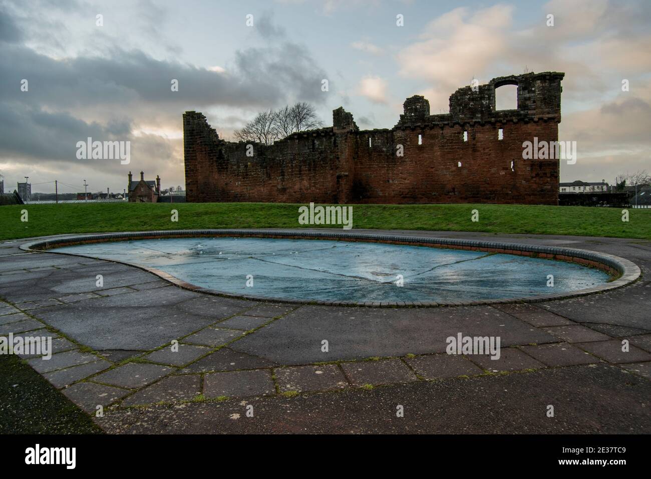 Penrith castle and play park with paddling pool Stock Photo - Alamy