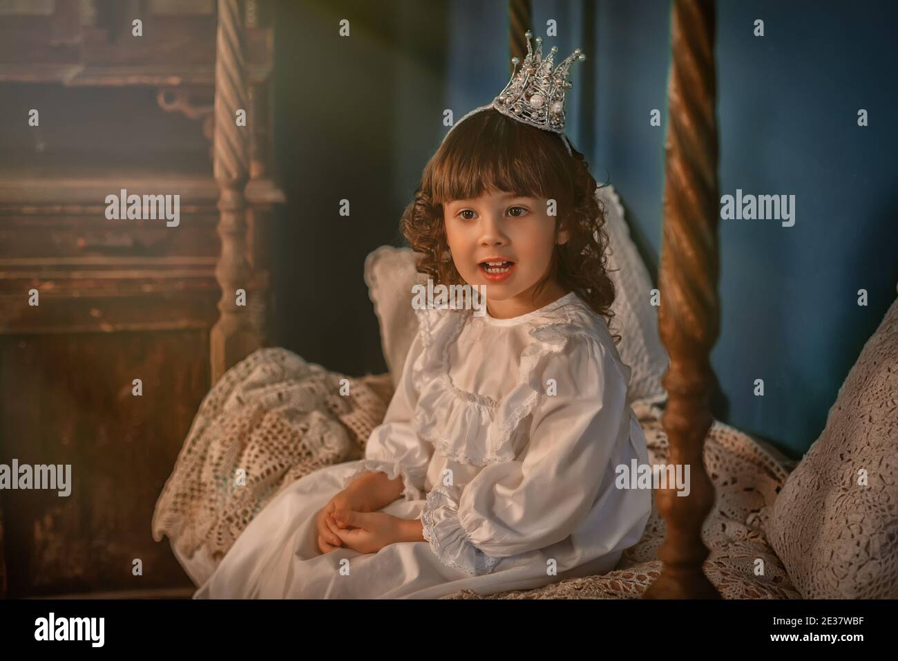 Vintage wooden bed hi-res stock photography and images - Alamy