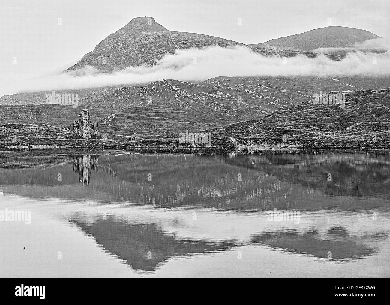Ullapool castle hi-res stock photography and images - Alamy