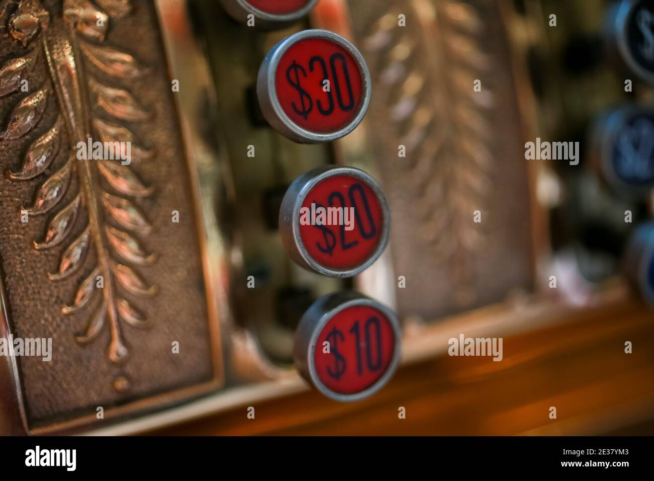 Old cash register machine Stock Photo - Alamy