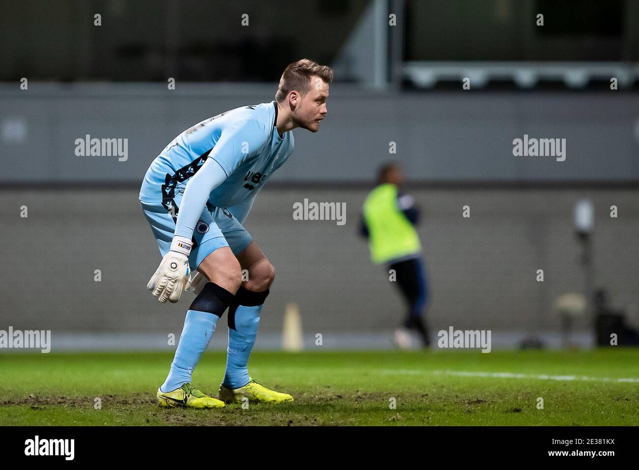 Club bruges goalkeeper simon mignolet hi-res stock photography and ... Club bruges goalkeeper simon mignolet hi-res stock photography and ...