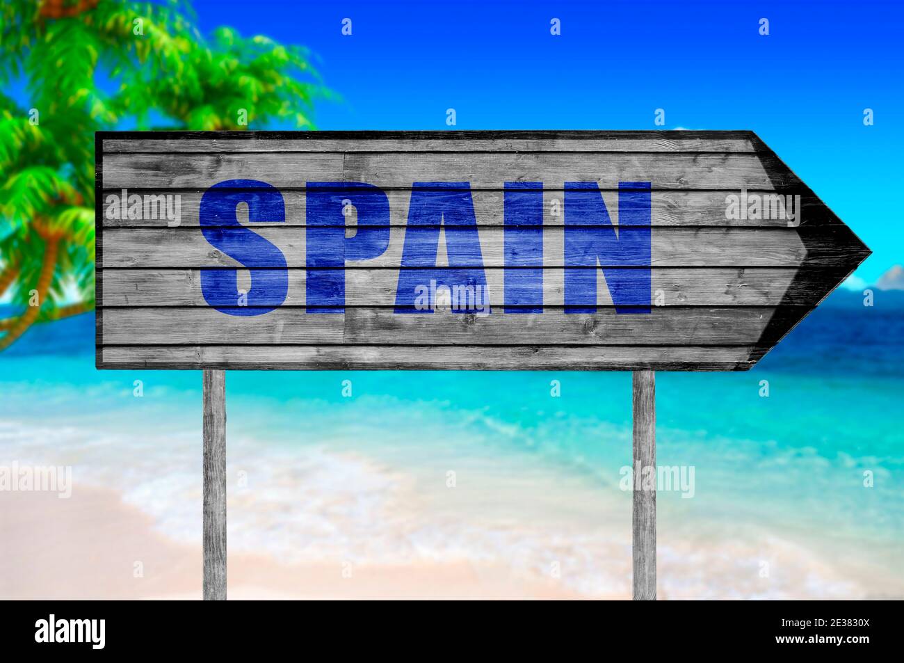 Spain wooden sign with beach background Stock Photo - Alamy
