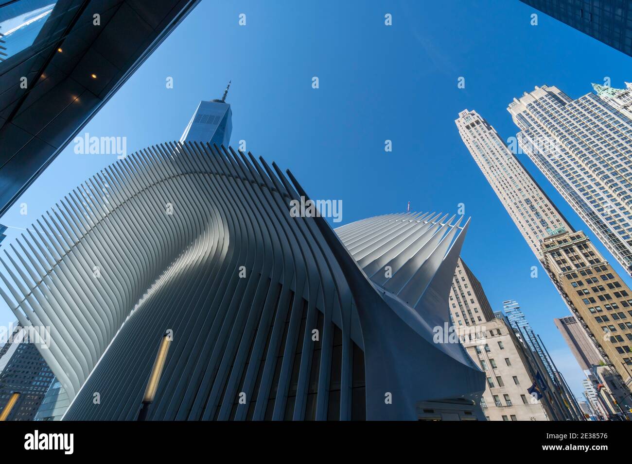 Lower Manhattan skyscraper around the Oculus at World Trade Center ...