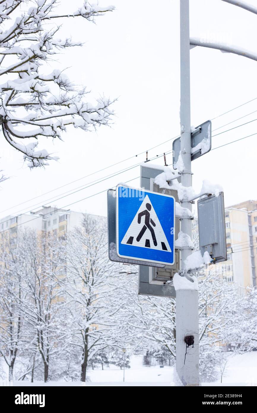 Pedestrian crossing sign on the street. safety Stock Photo - Alamy