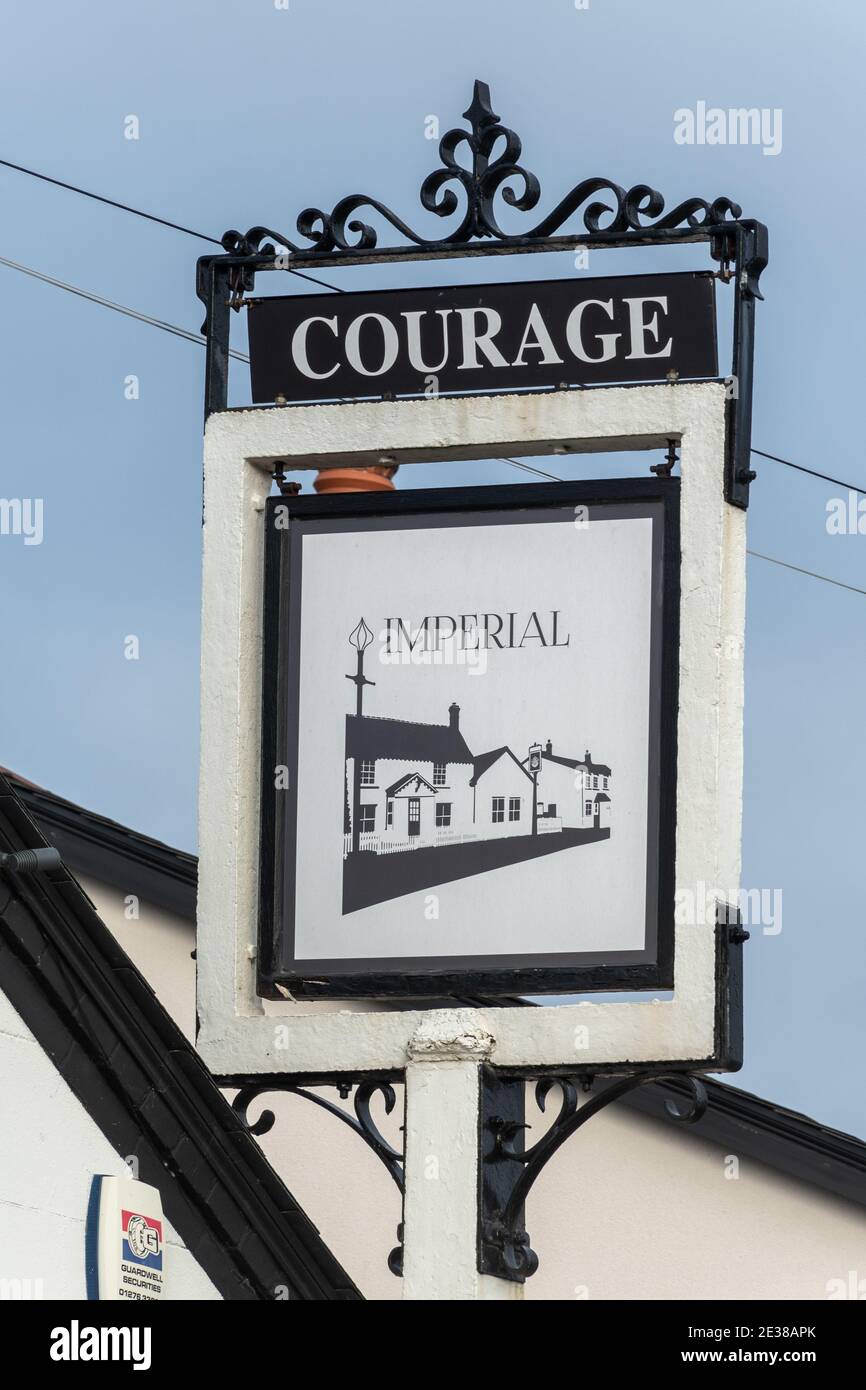 Courage pub sign hi-res stock photography and images - Alamy