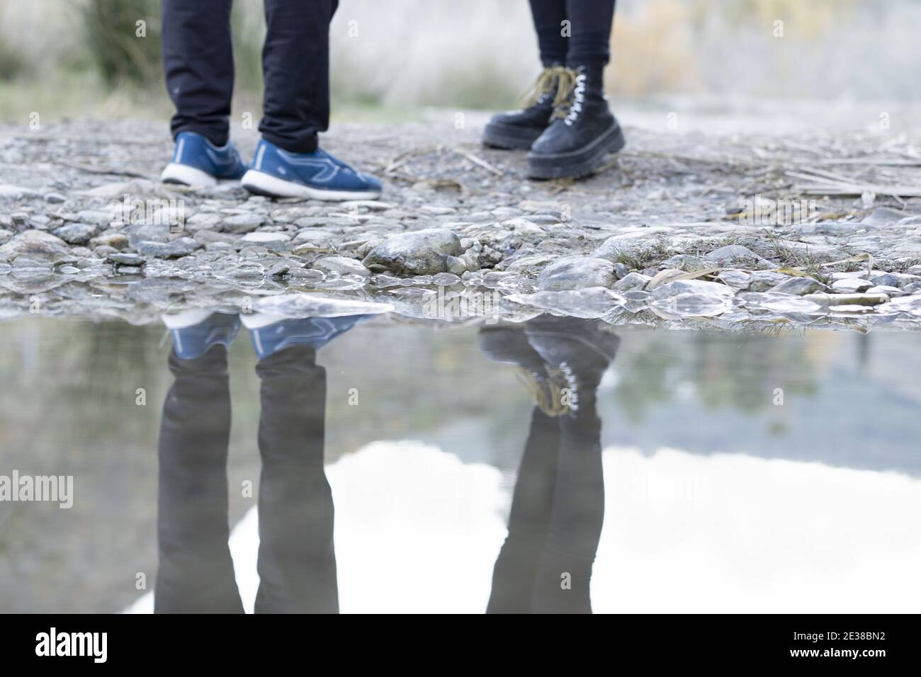 Couple, feet, ground hi-res stock photography and images - Alamy