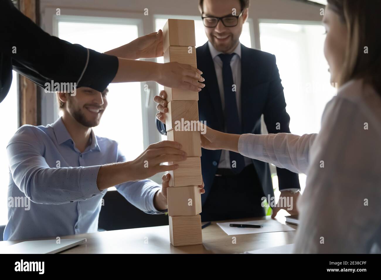 Team building activity hi-res stock photography and images - Alamy