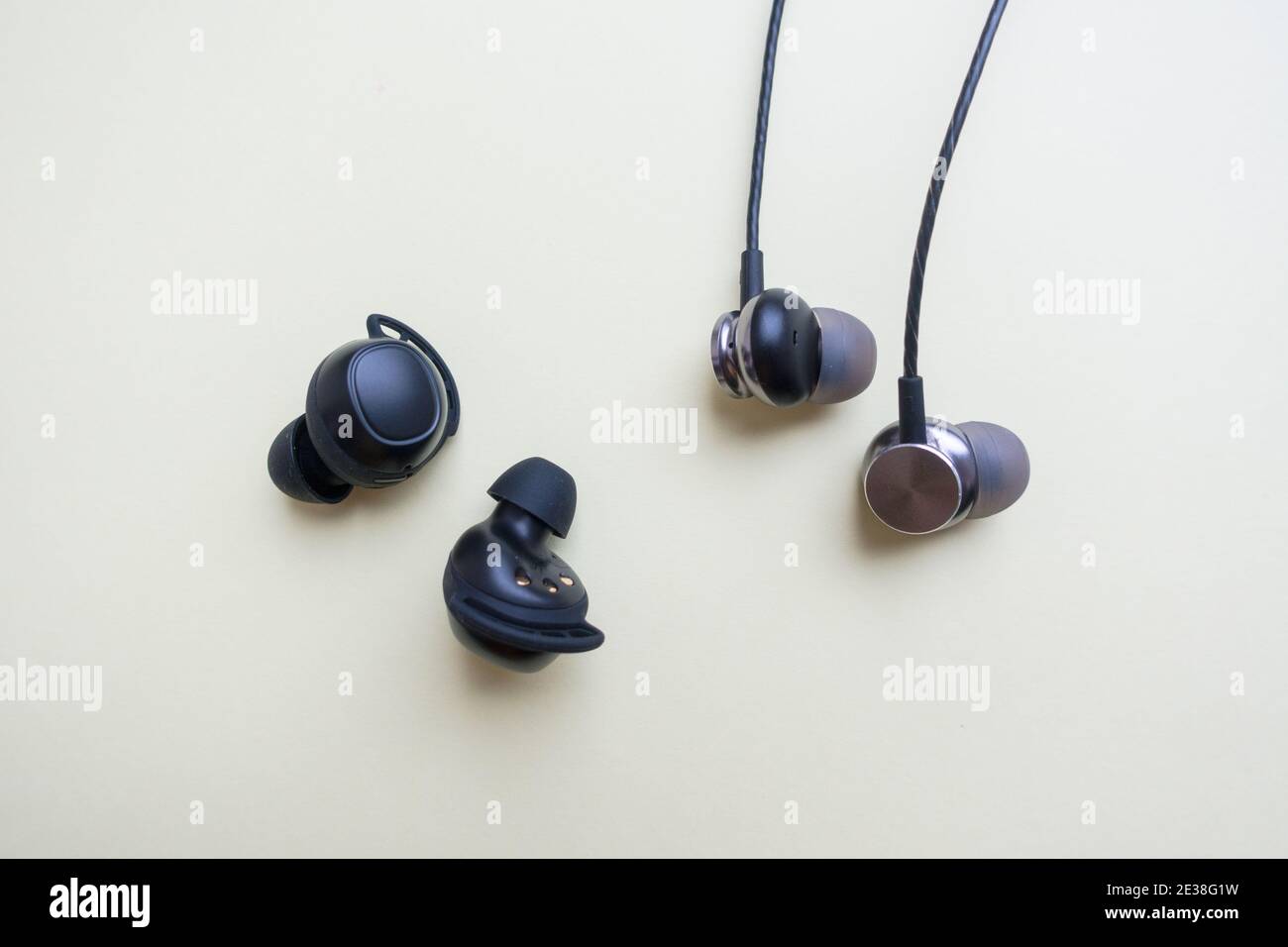 Ear buds wireless technology over wired headphones as trending ...