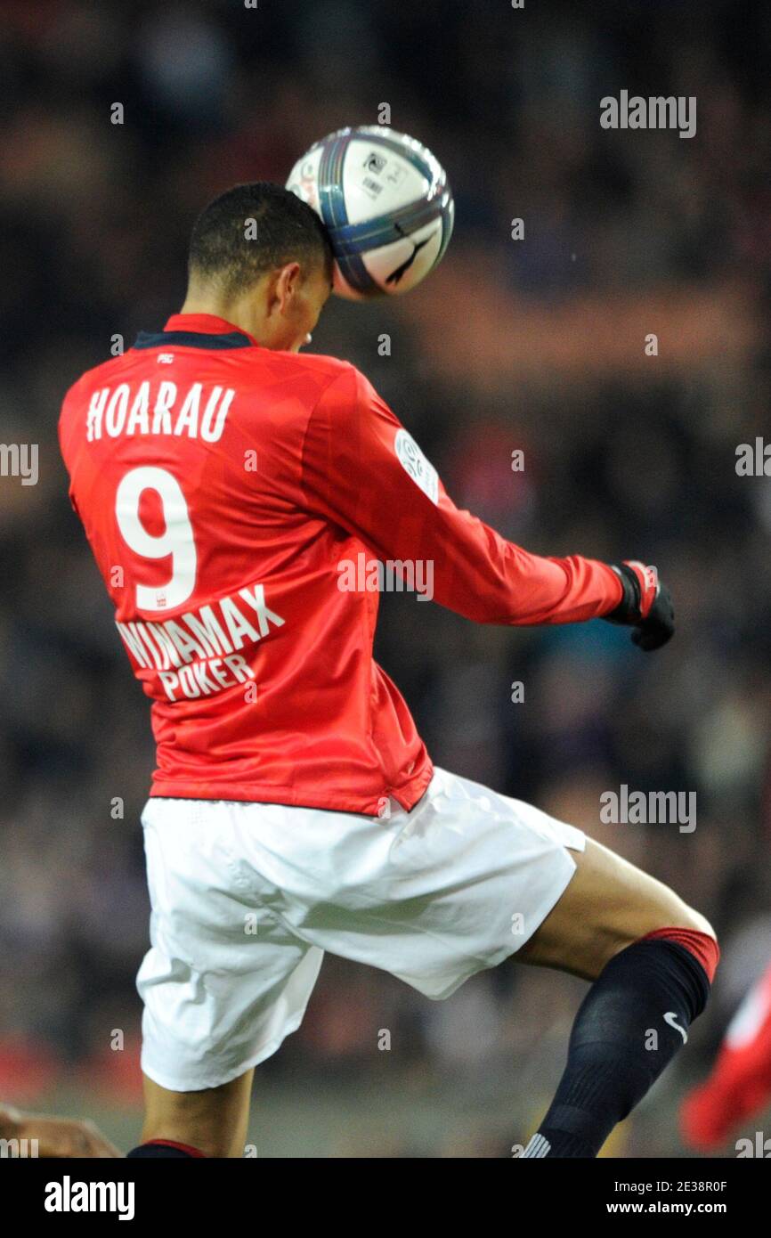 Paris-St-Germain's Guillaume Hoarau during French League One soccer ...