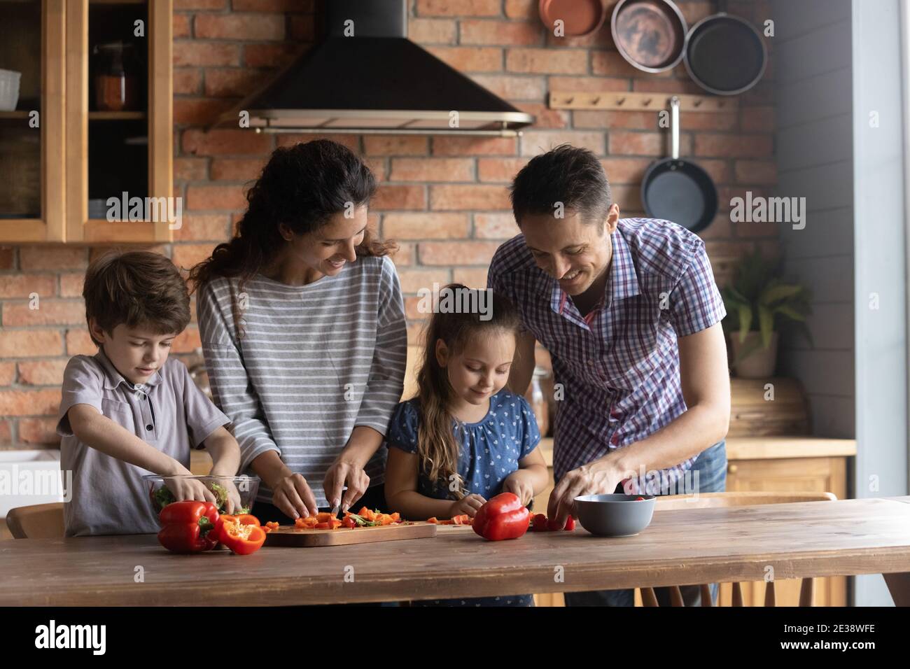 Kids parents cook hi-res stock photography and images - Alamy