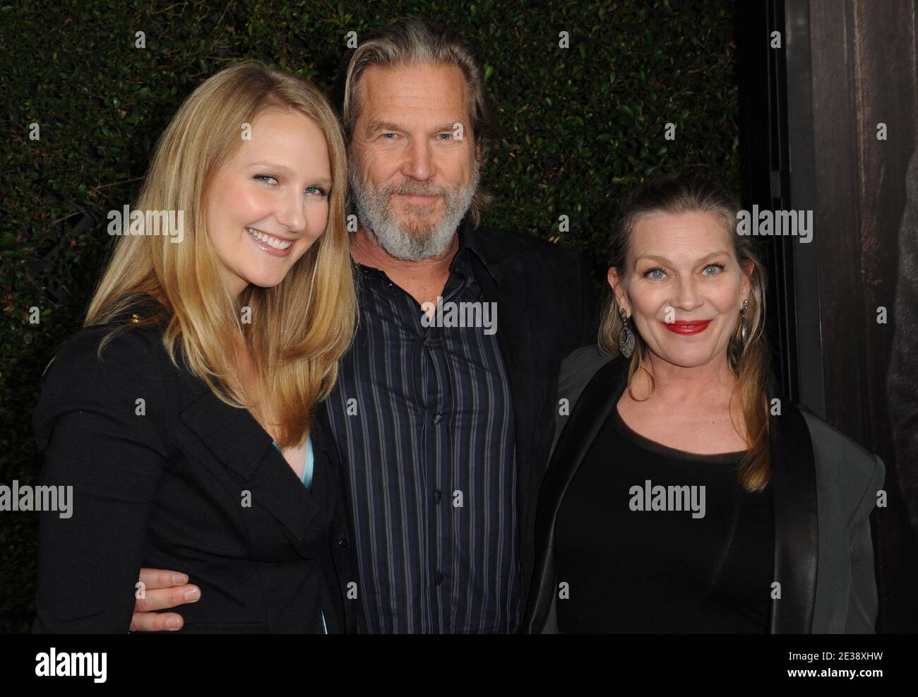 Cast member Jeff Bridges with wife Susan Bridges and daughter Isabelle ...