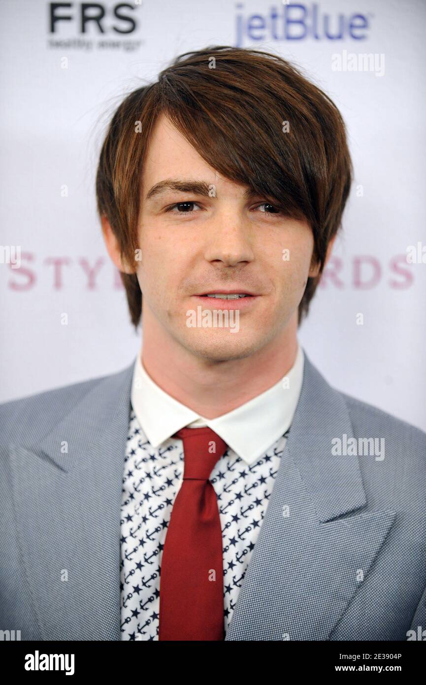 Drake Bell arriving for the 2010 Hollywood Style Awards in Los Angeles ...
