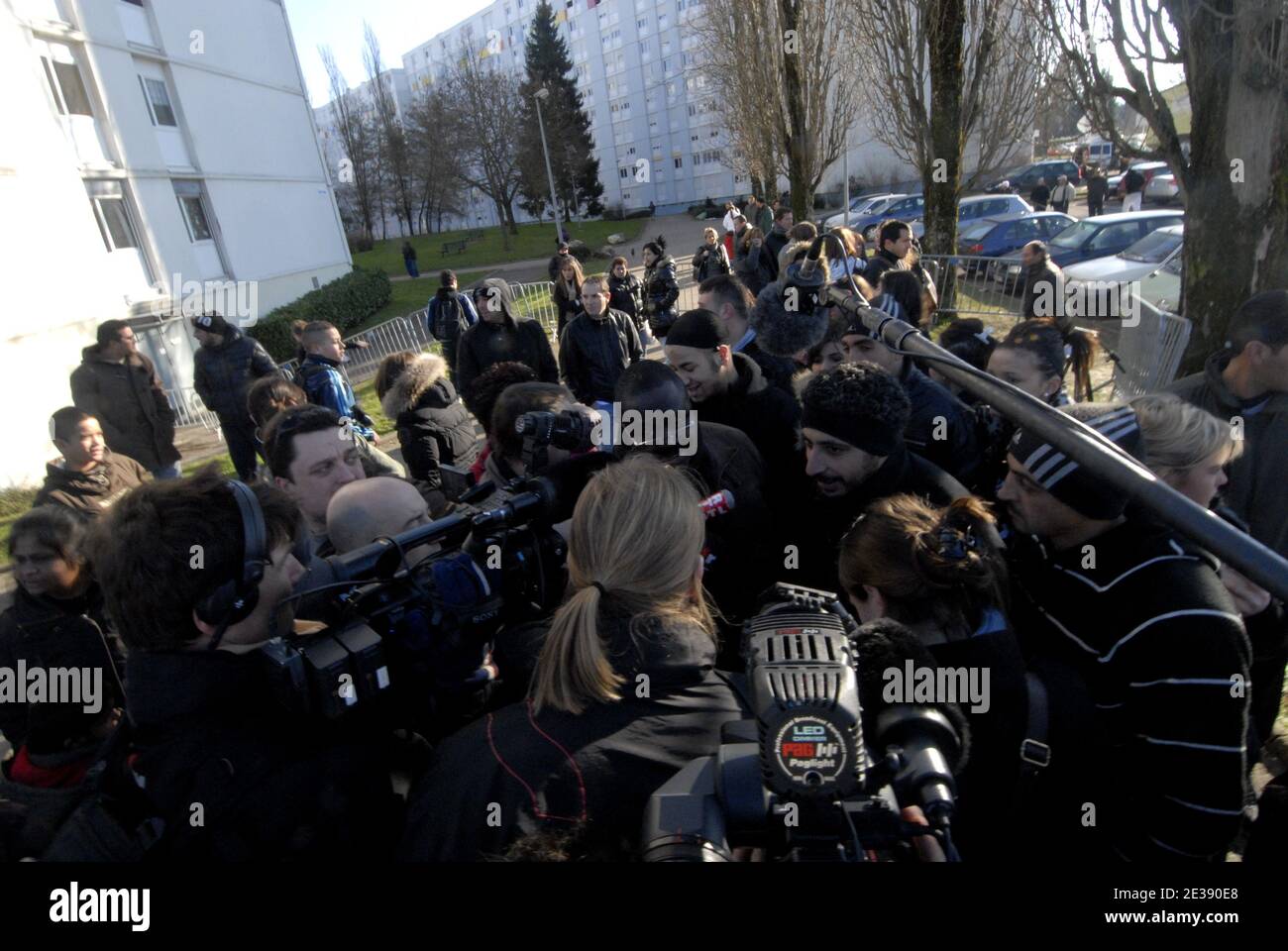 Policemen set a security perimeter around the Charles-Fourier nursery ...