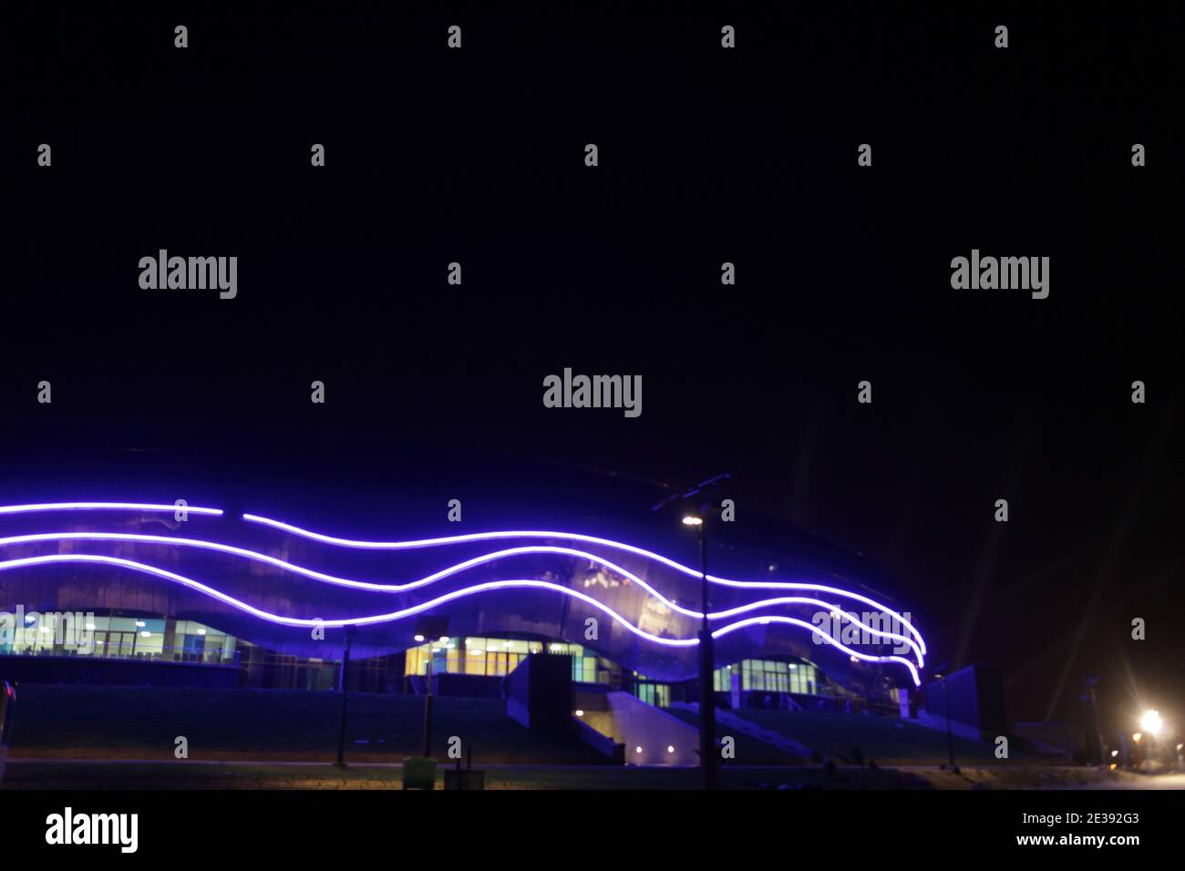 Dubai sports complex hi-res stock photography and images - Alamy