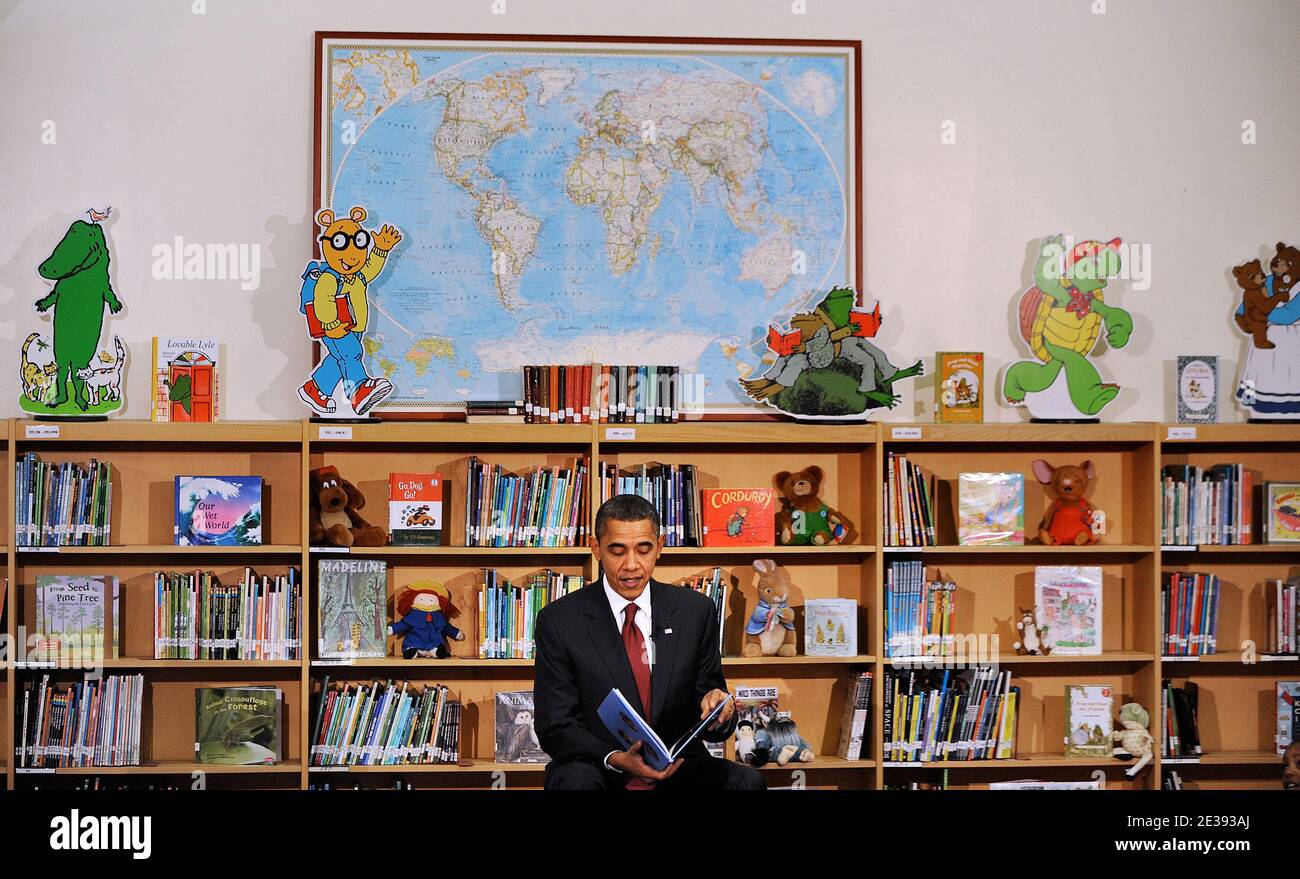 US President Barack Obama reads books, including his new book 'Of Thee ...