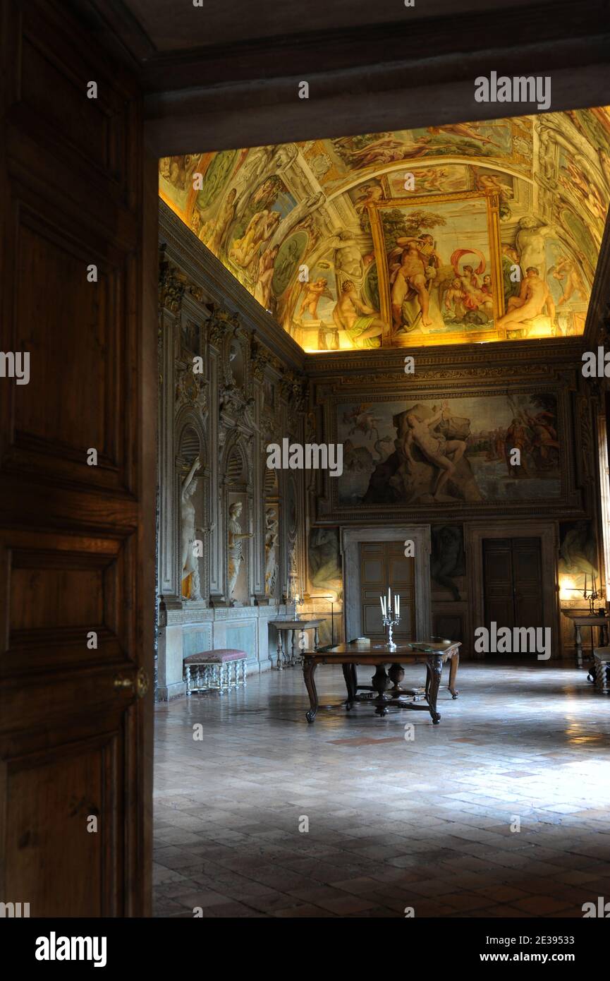 The gallery of Carracci at Palazzo Farnese, with the frescoes 'The ...