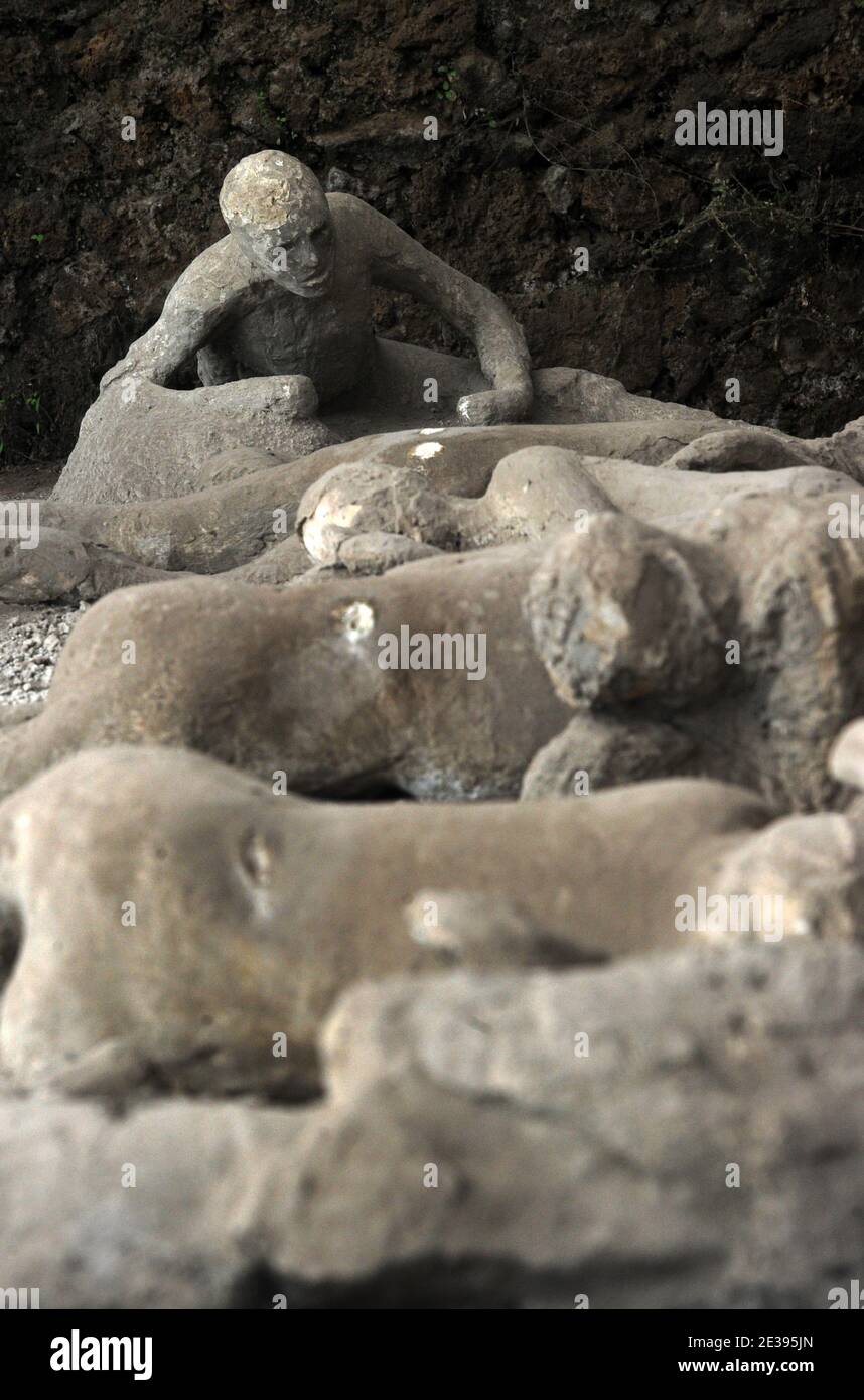Pompeii garden of the fugitives hi-res stock photography and images - Alamy