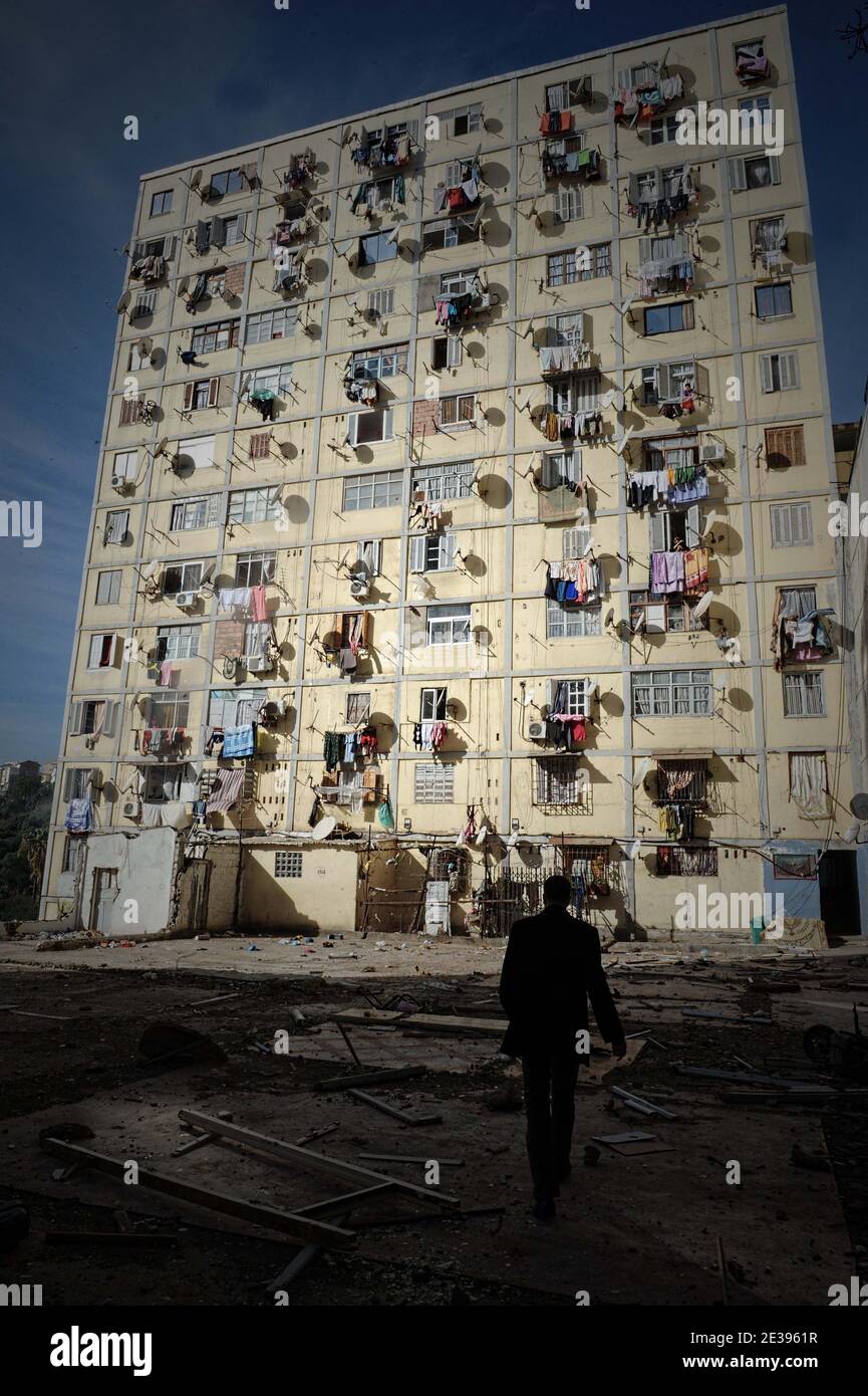 25 algerians families live in precarious habitations in Diar Chems ...