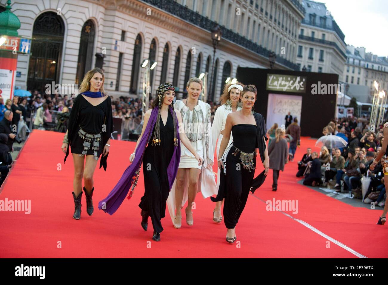 World record for the biggest fashion show organized by the Galeries ...