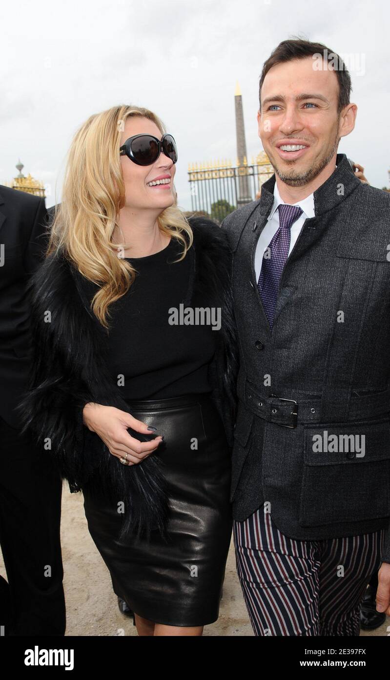Kate Moss and Alexis Roche arriving for the Christian Dior fashion show ...