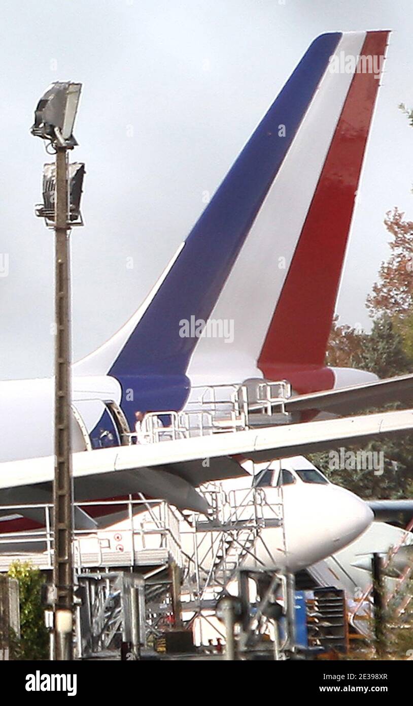 Exclusive. New French presidential airplane, an Airbus A330-200, is ...