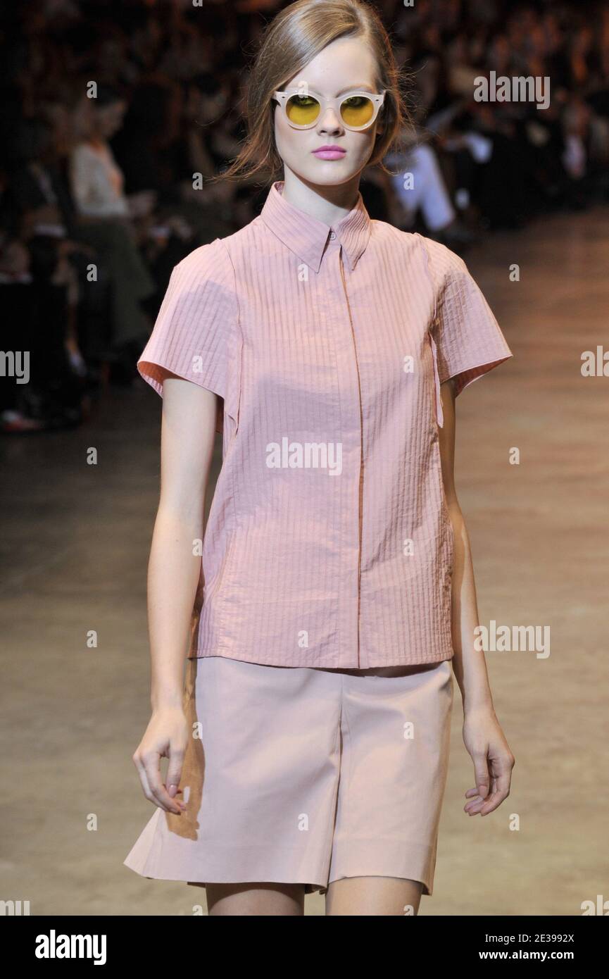 Cacharel paris ready wear model hi-res stock photography and images - Alamy