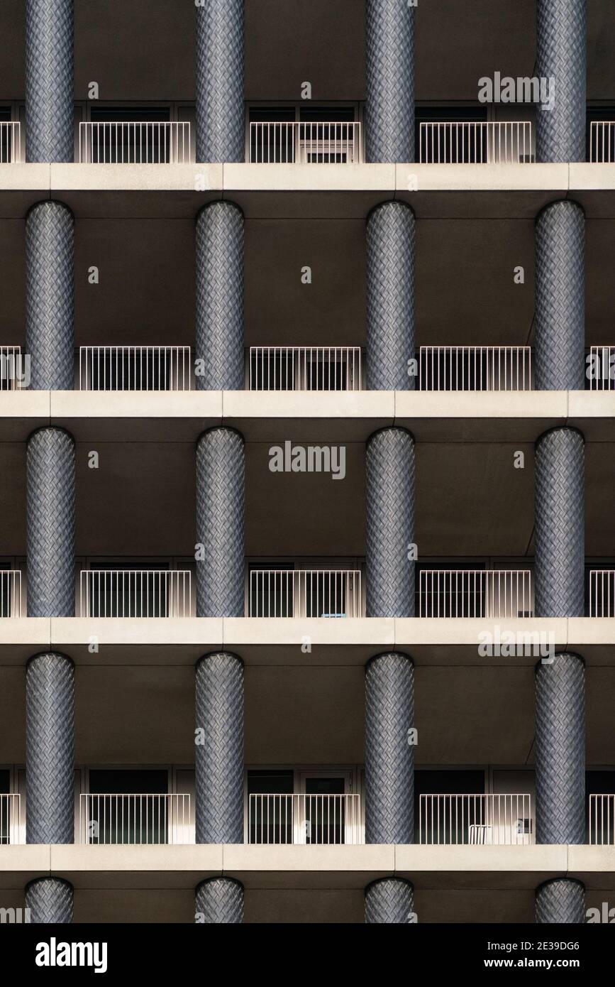 The Gridiron Building, 1 Pancras Square, King's Cross Stock Photo - Alamy