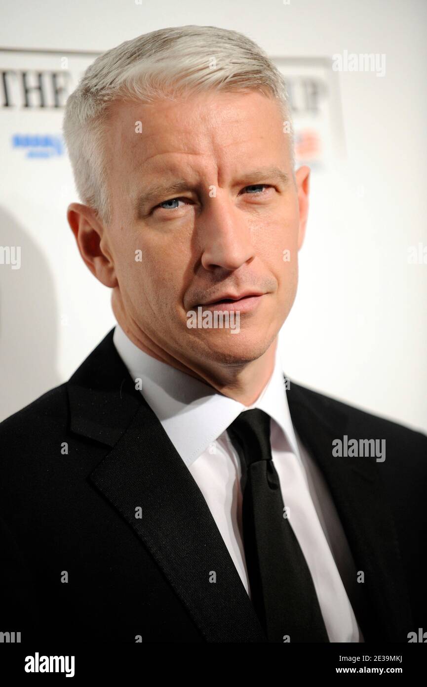 Anderson Cooper attends the 9th Annual Elton John AIDS Foundation's 'An ...