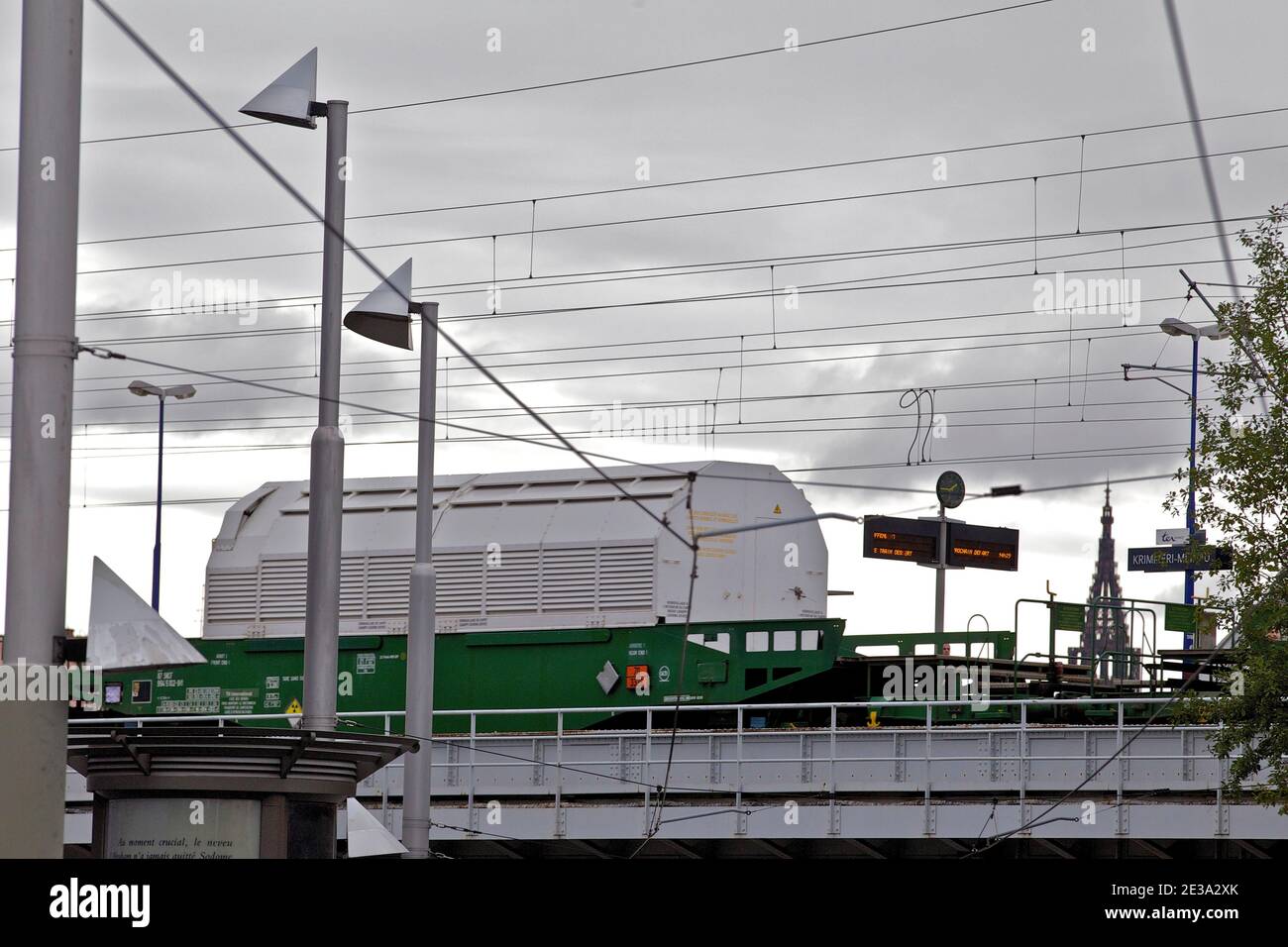 French highly radioactive nuclear waste train passed to Krimeri-Meinau ...