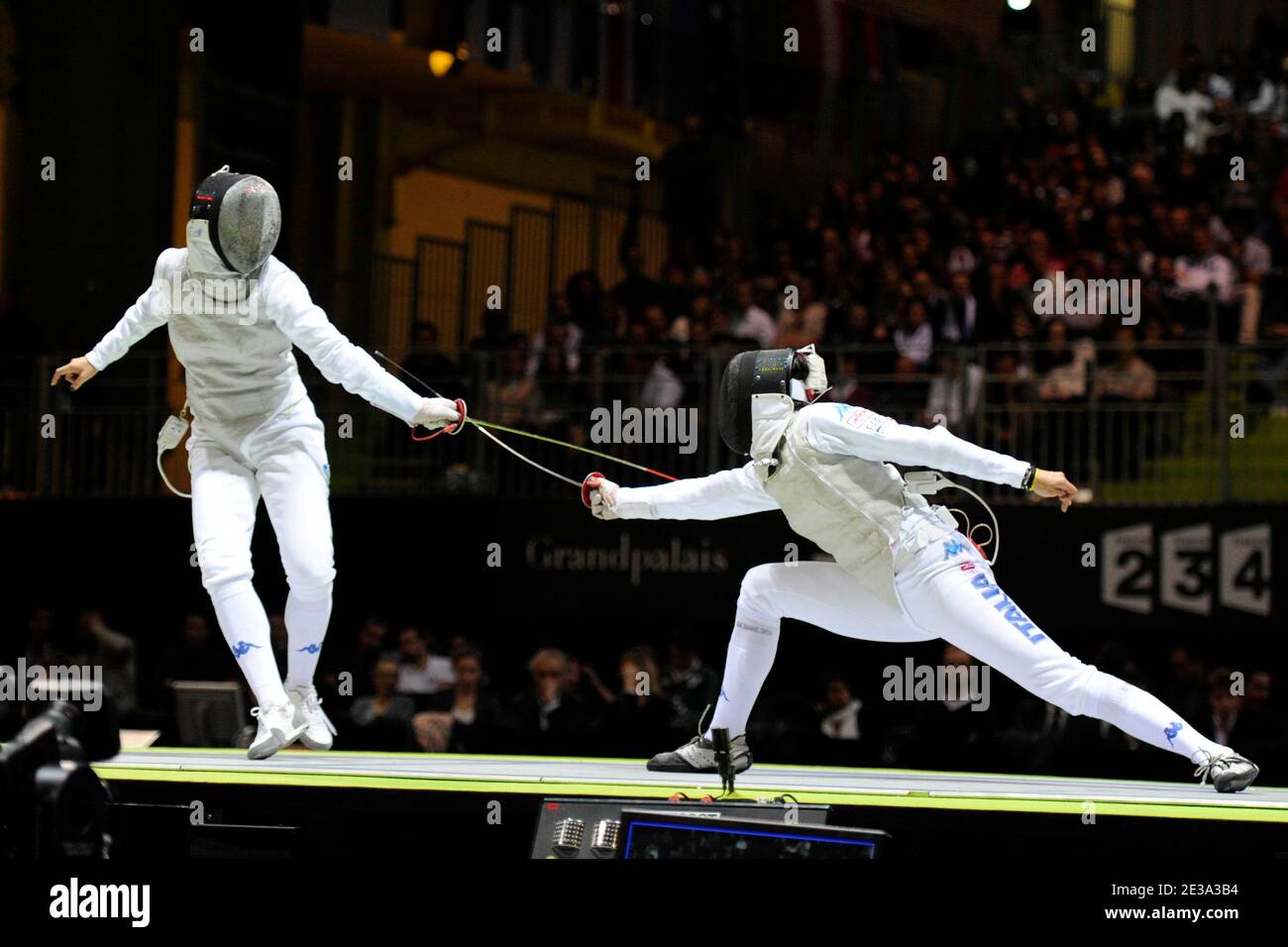 Italy's Elisa Di Francesca (right) won the final of women's foil ...
