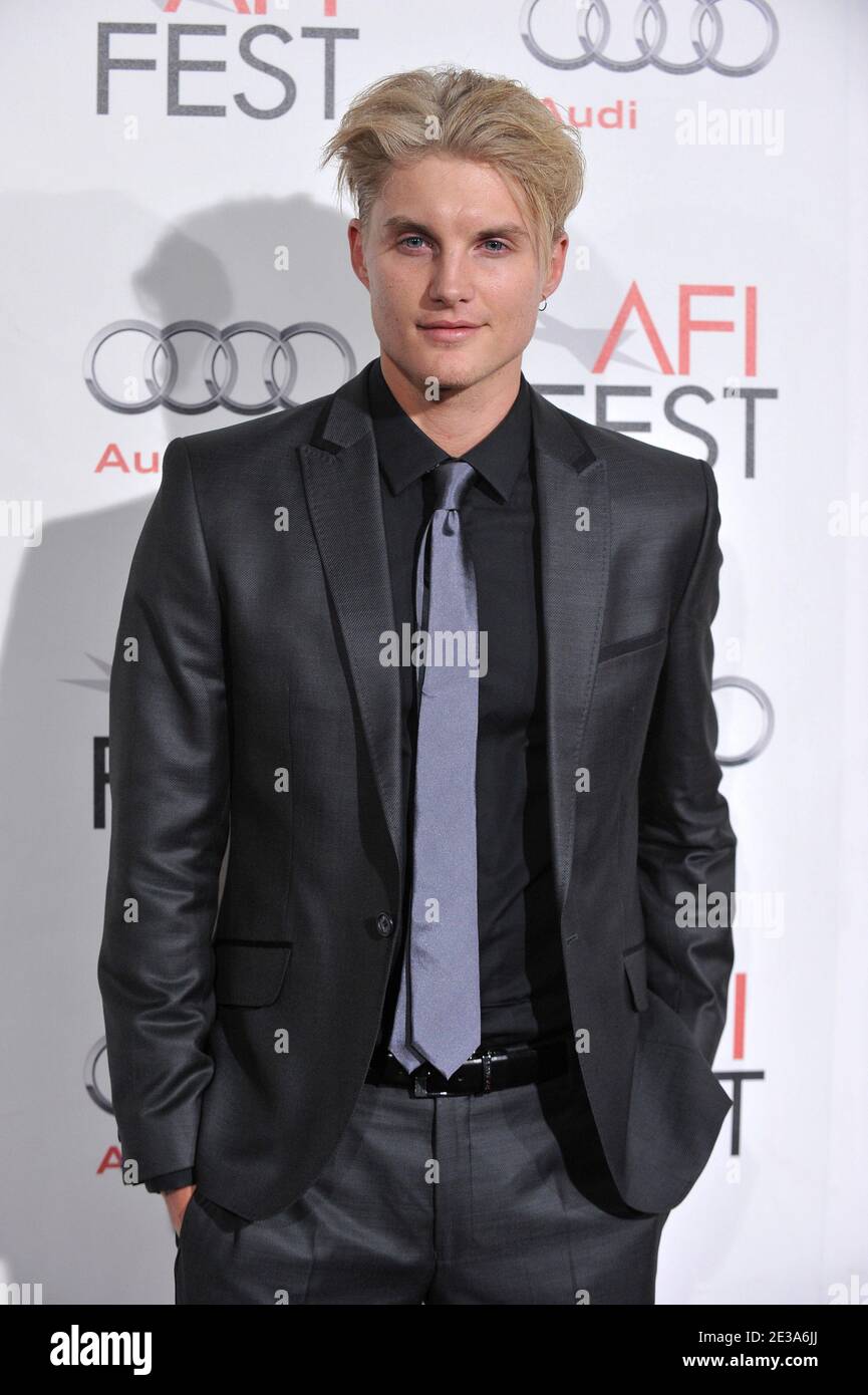 Toby Hemingway Black Swan