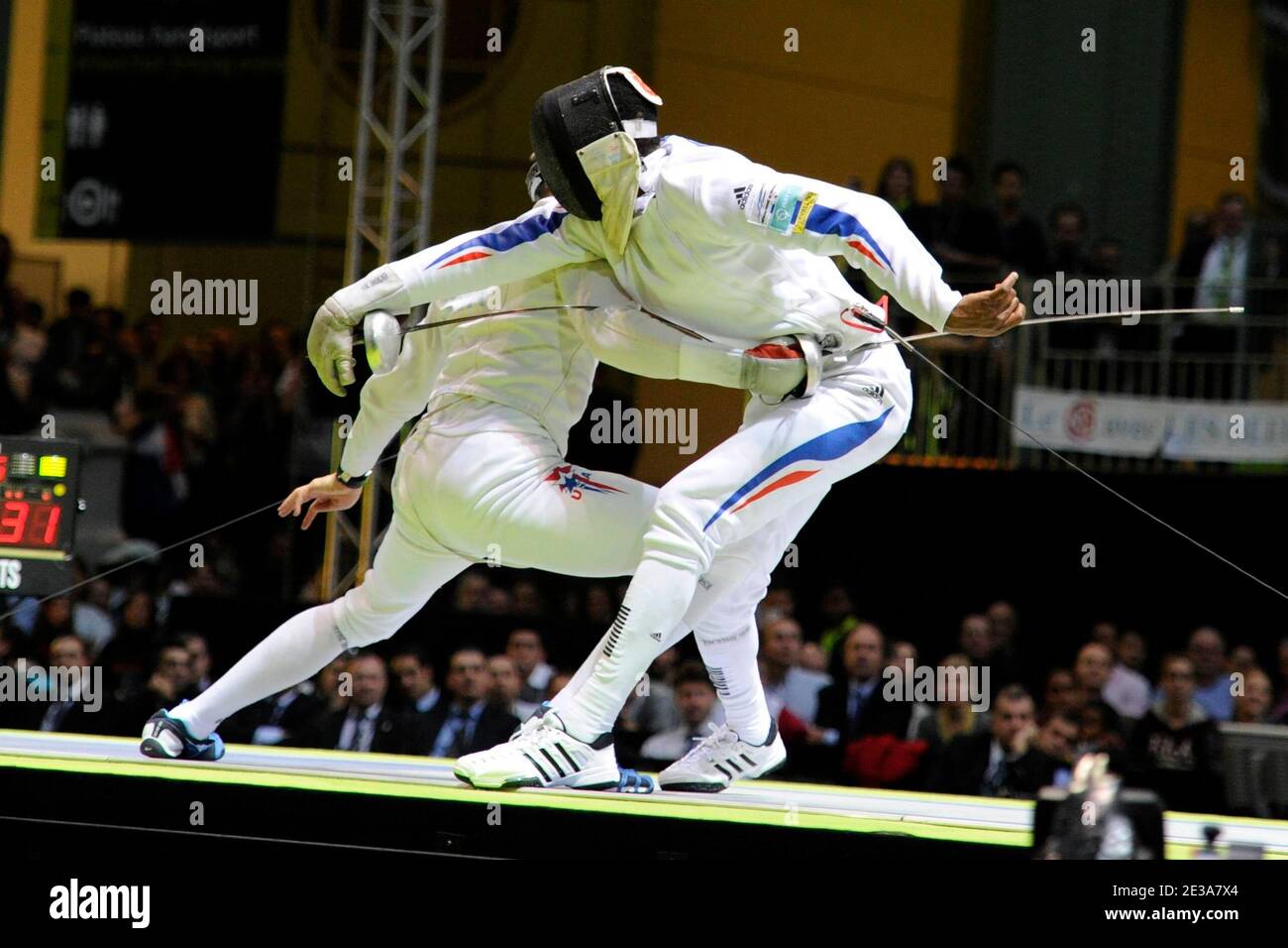 Mens team epee hi-res stock photography and images - Alamy