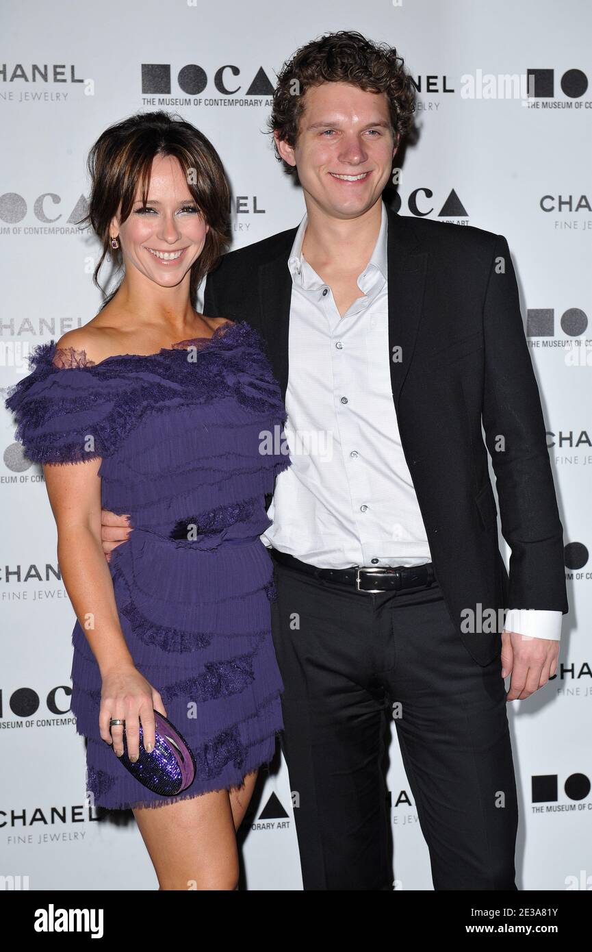 "Alex Beh and Jennifer Love Hewitt attend the MOCA's Annual Gala ""The ...