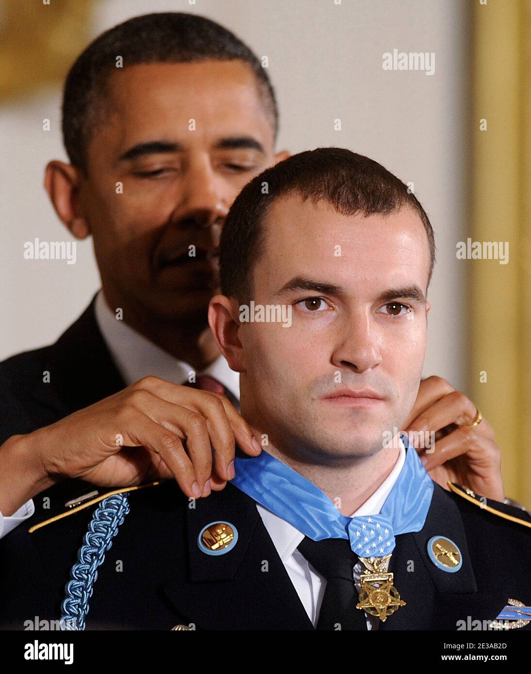 U.S. President Barack Obama awards U.S. Army Staff Sgt. Salvatore ...