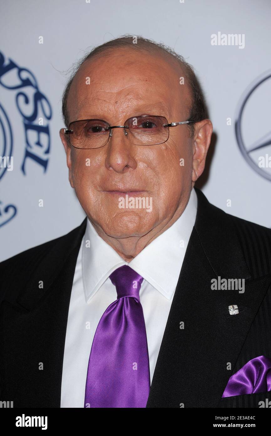 Clive davis carousel of hope ball 2010 hi-res stock photography and ...