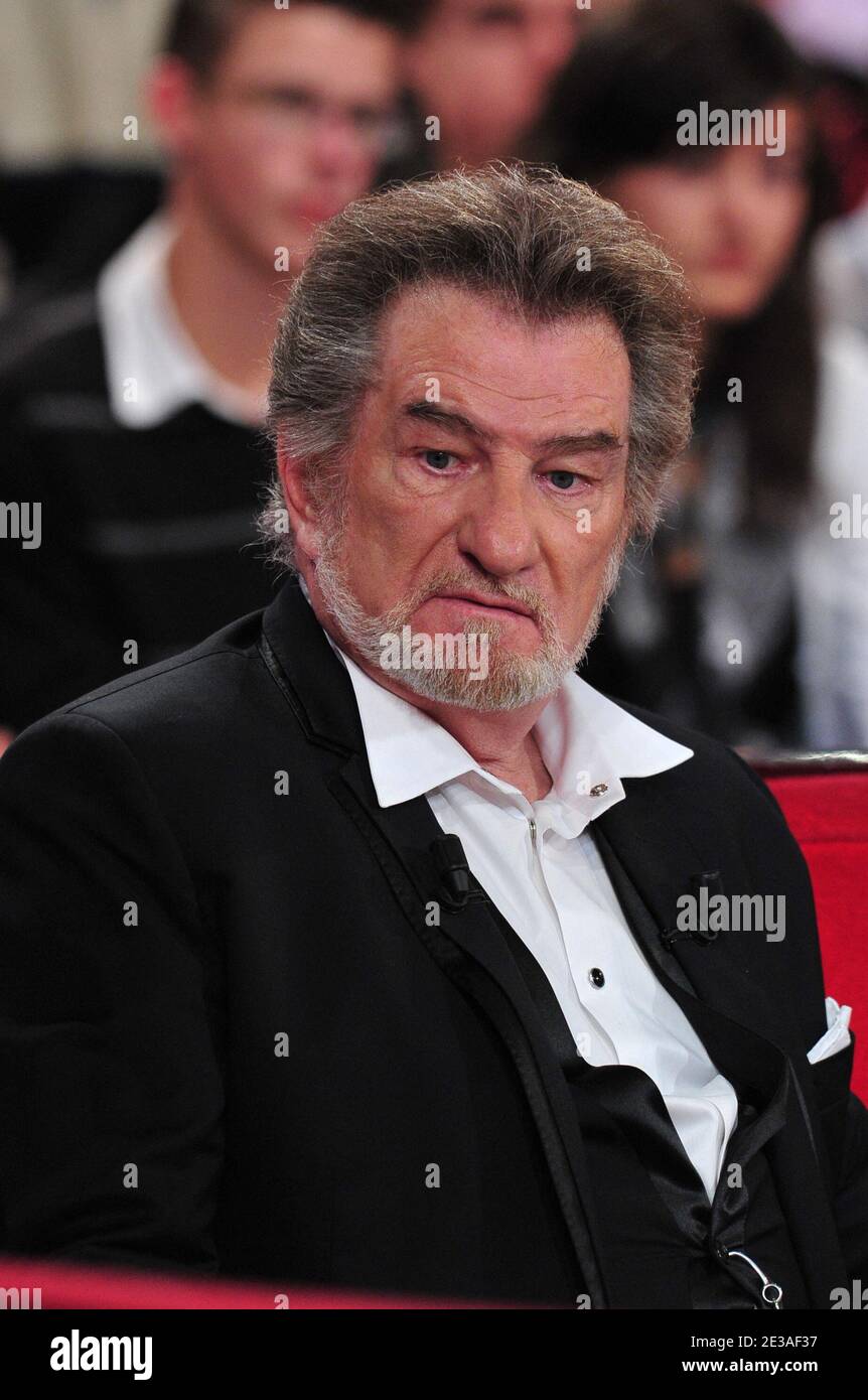 Eddy Mitchell at the taping of Vivement Dimanche on October 24, 2010 in ...