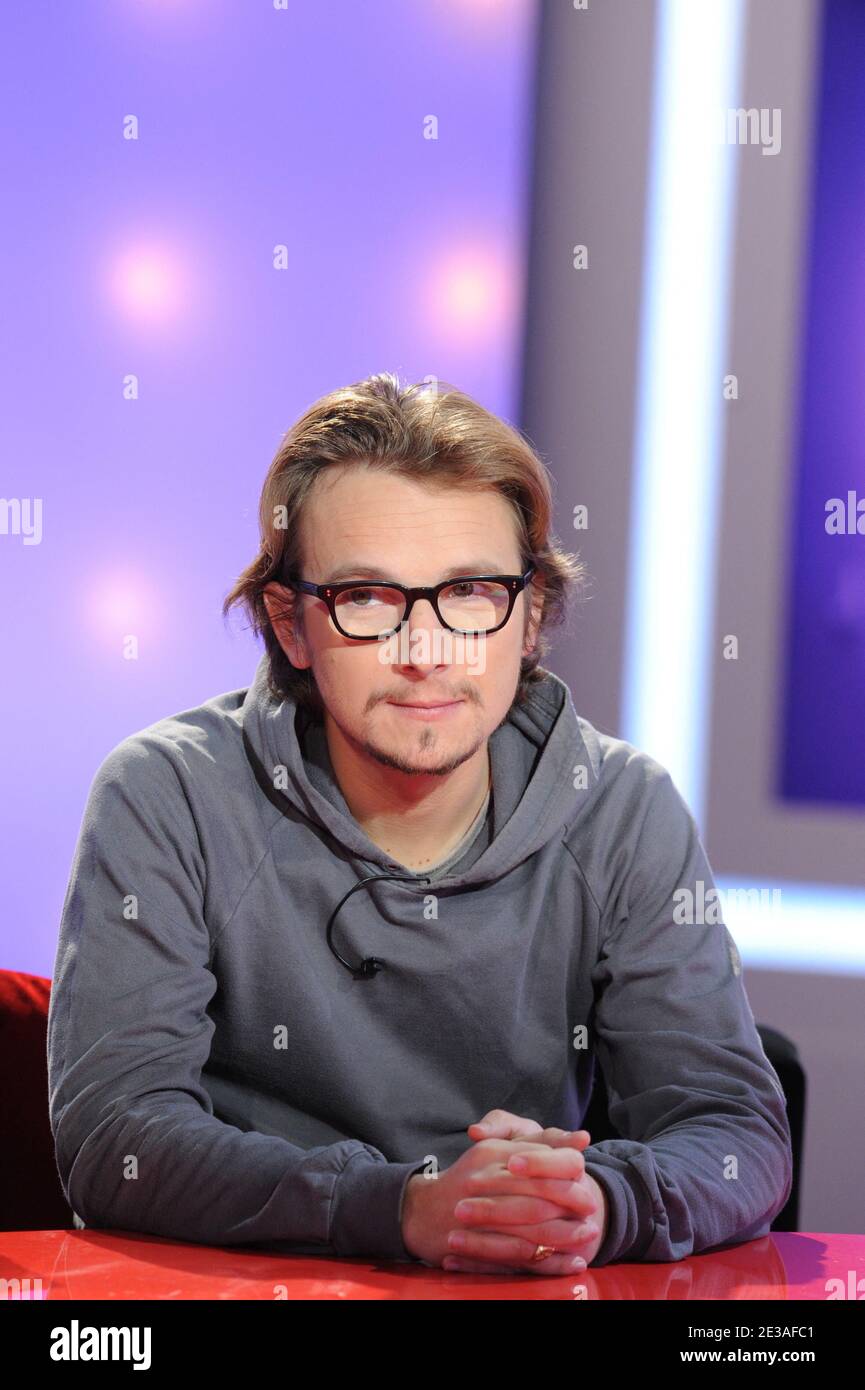 Lorant Deutsch lors de l'enregistrement de l'emission Vie Privee, Vie ...