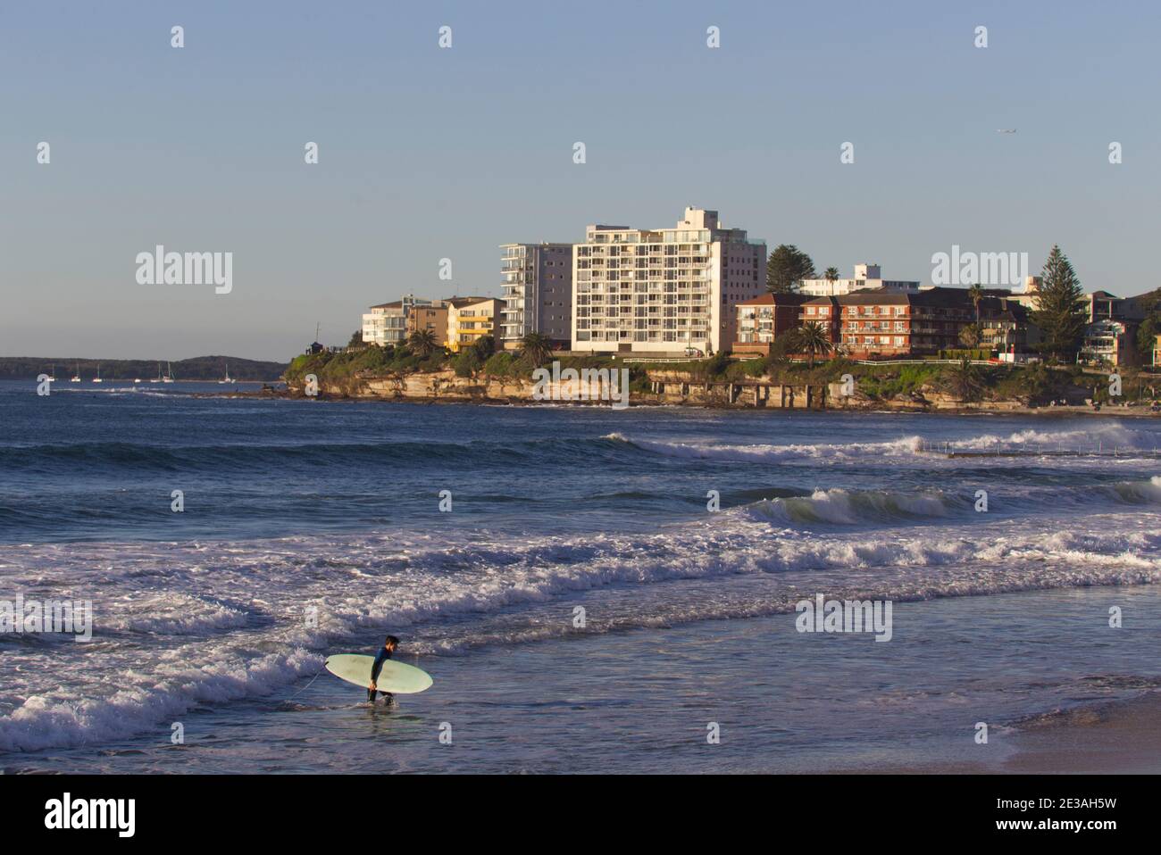 Cronulla beach hi-res stock photography and images - Alamy