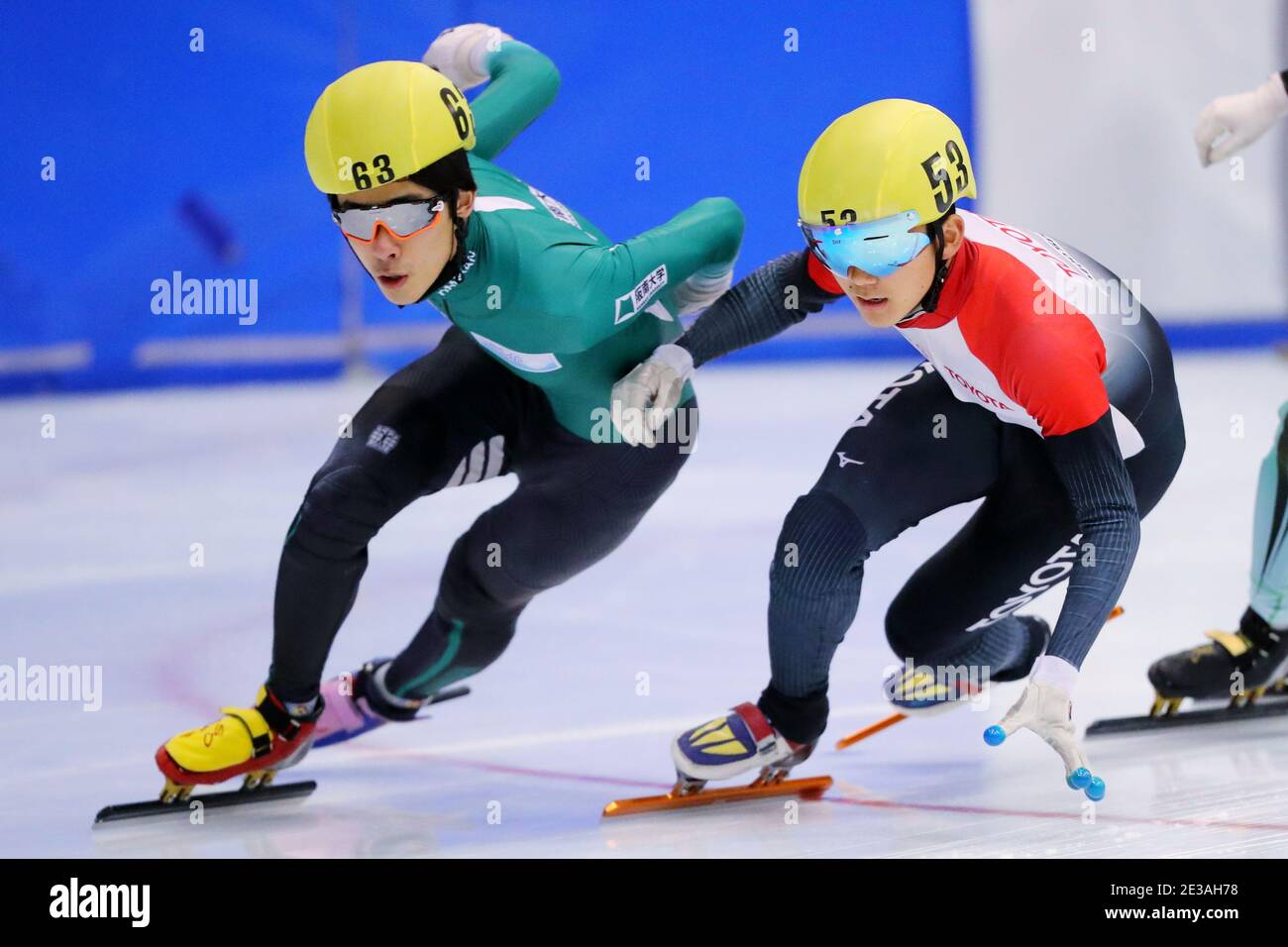 Nagano, Japan. 17th Jan, 2021. (L-R) Mikihiro Inoue, Ibuki Hayashi ...