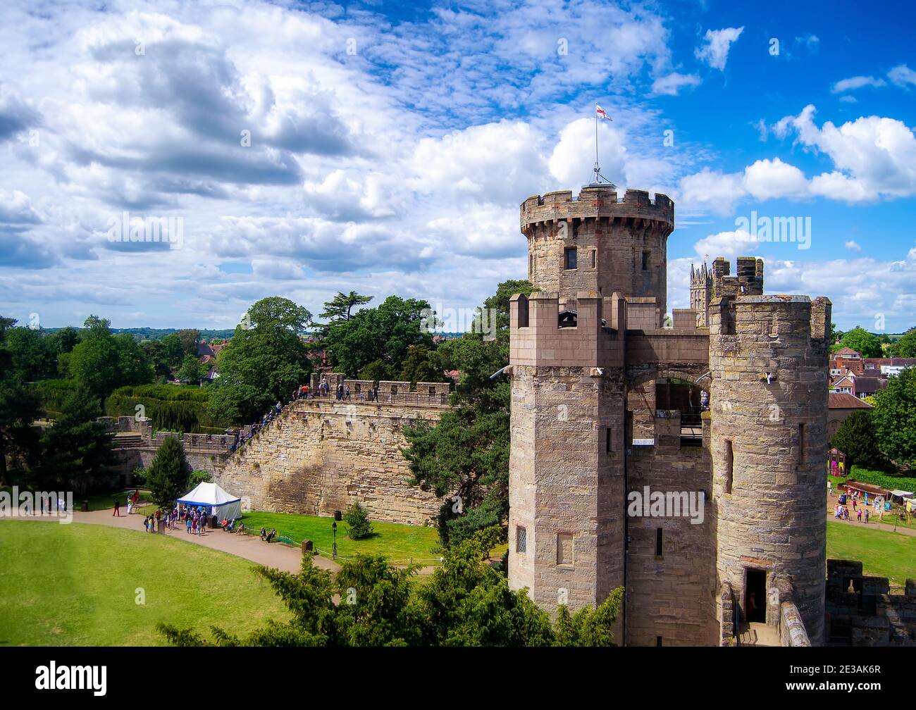 Medieval warwick castle hi-res stock photography and images - Alamy