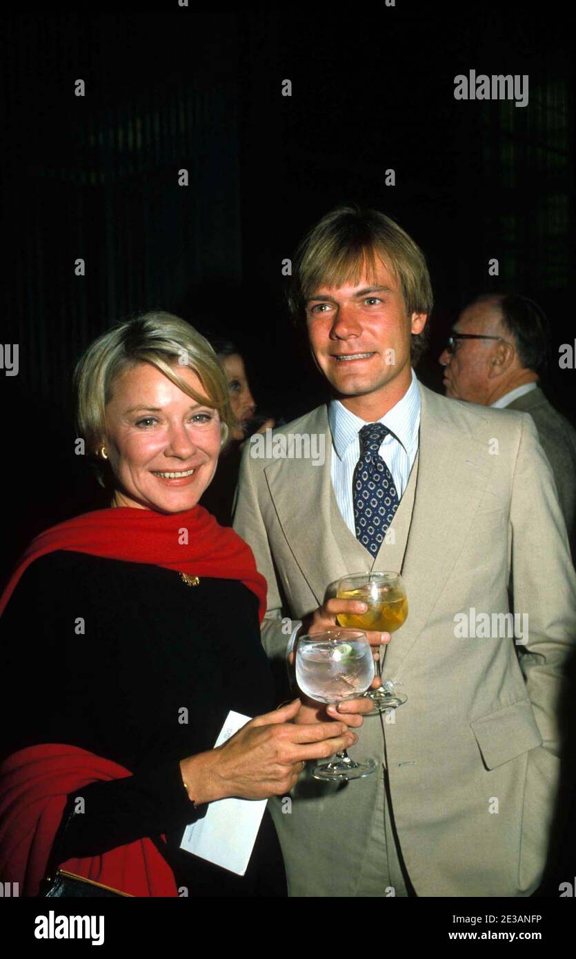 HOPE LANGE AND CHRISTOPHER MURRAY Credit: Ralph Dominguez/MediaPunch ...