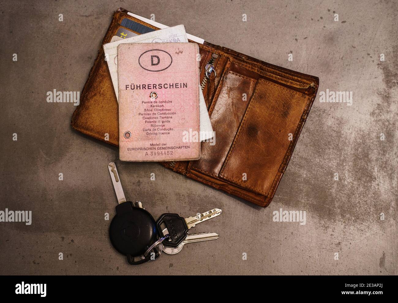 Vehicle registration certificate hi-res stock photography and images ...