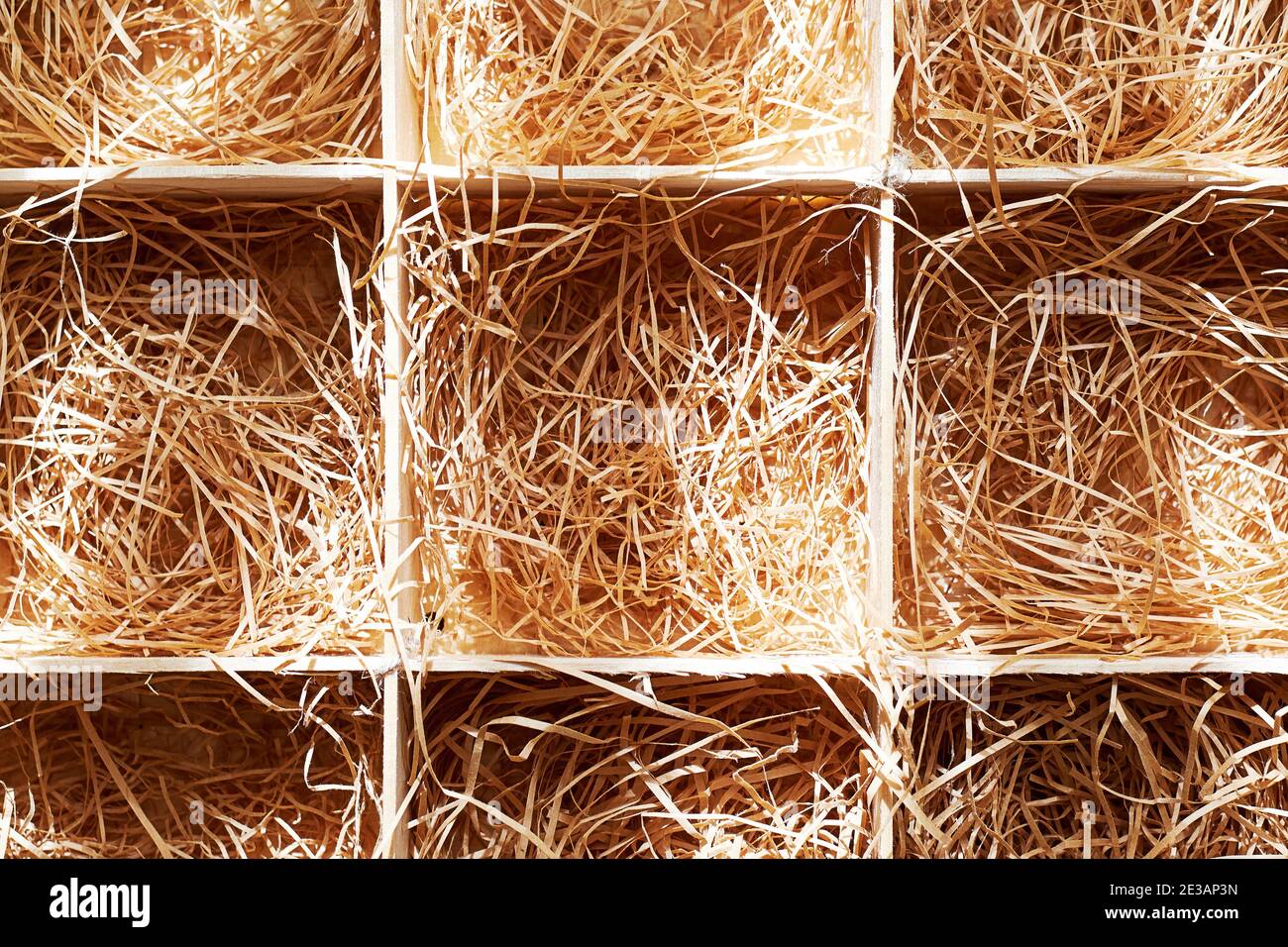 To pack fragile items hi-res stock photography and images - Alamy