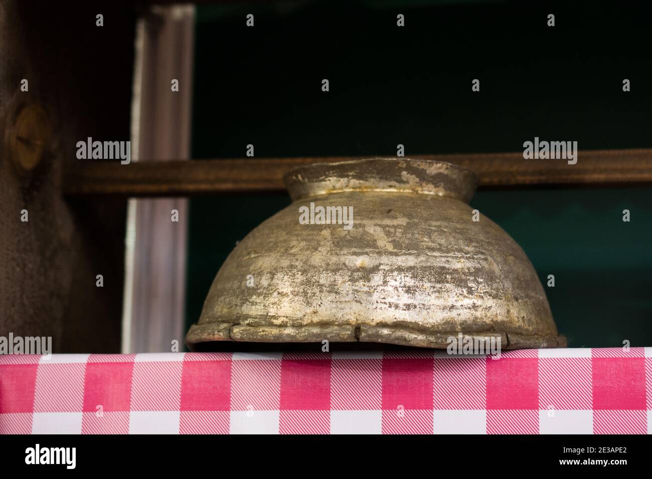 Metal bowl ancient hi-res stock photography and images - Alamy