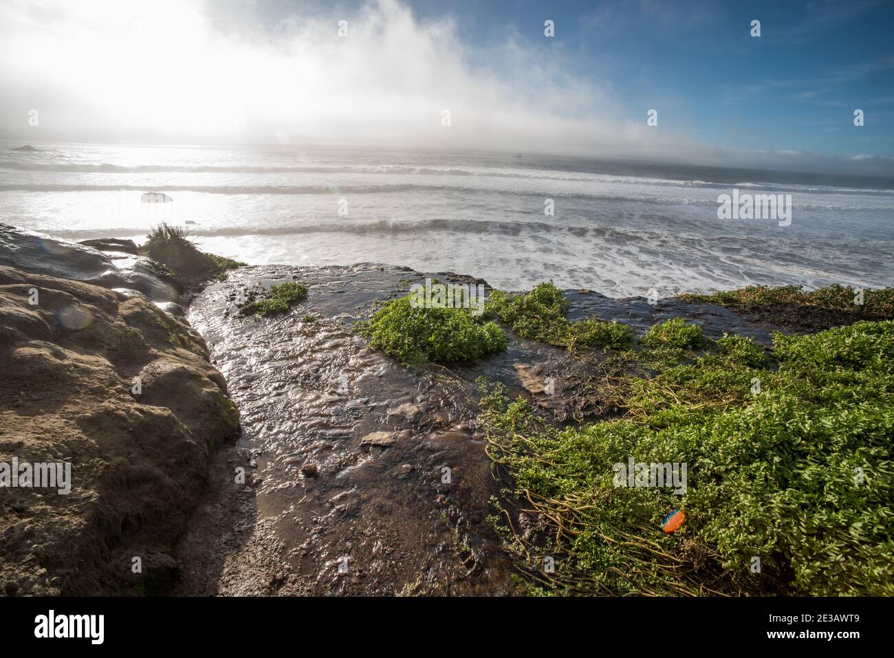Ocean falls hi-res stock photography and images - Alamy