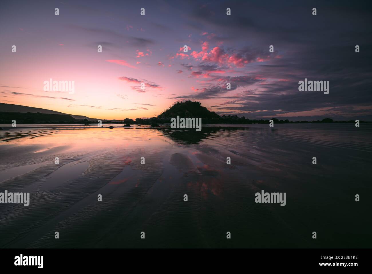 Monkey island beach new zealand hi-res stock photography and images - Alamy