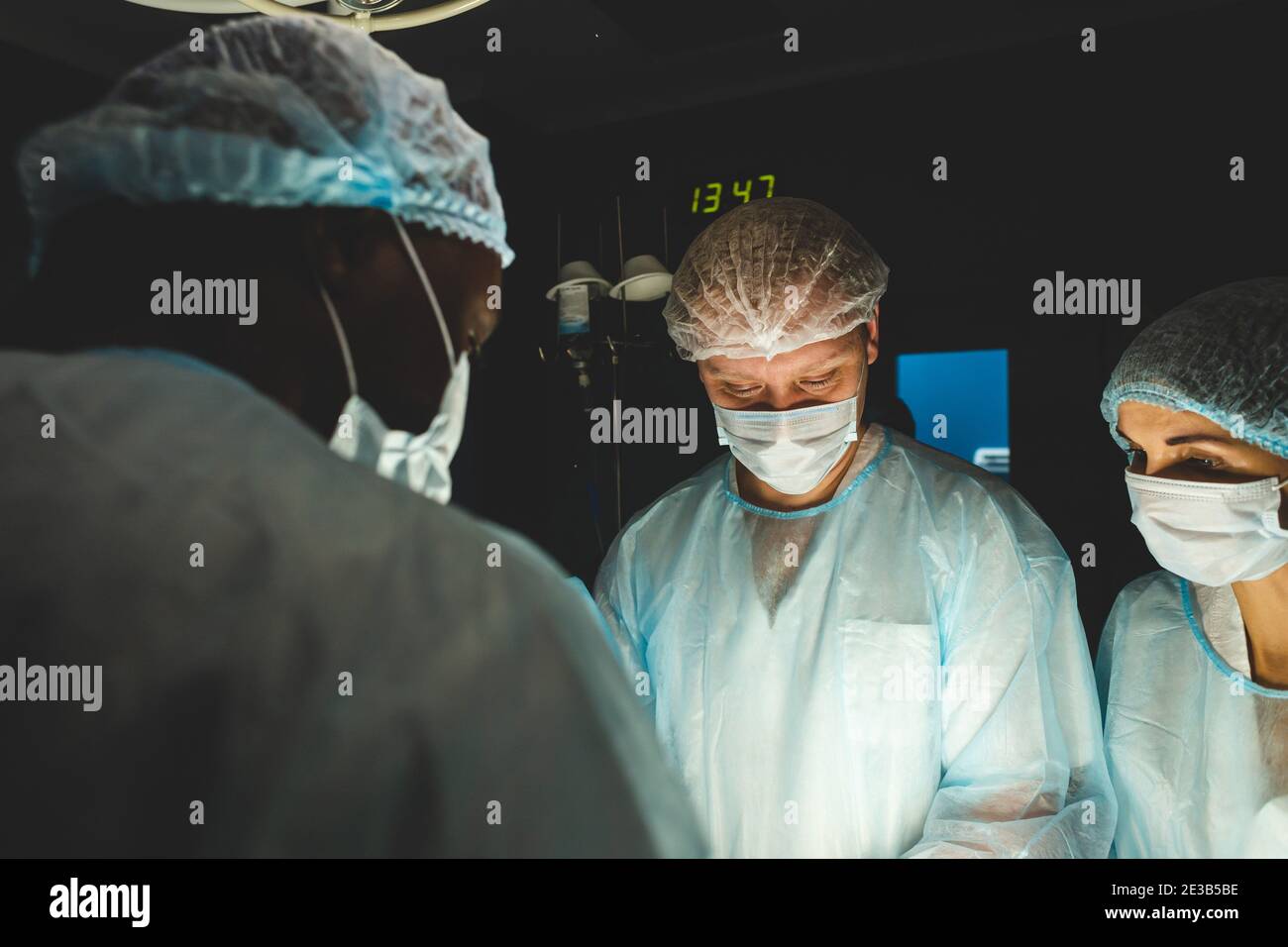 An international professional team of surgeon, assistants and ...