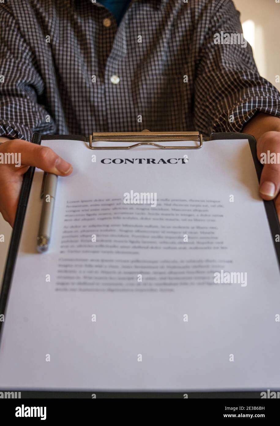 Contract condition hi-res stock photography and images - Alamy